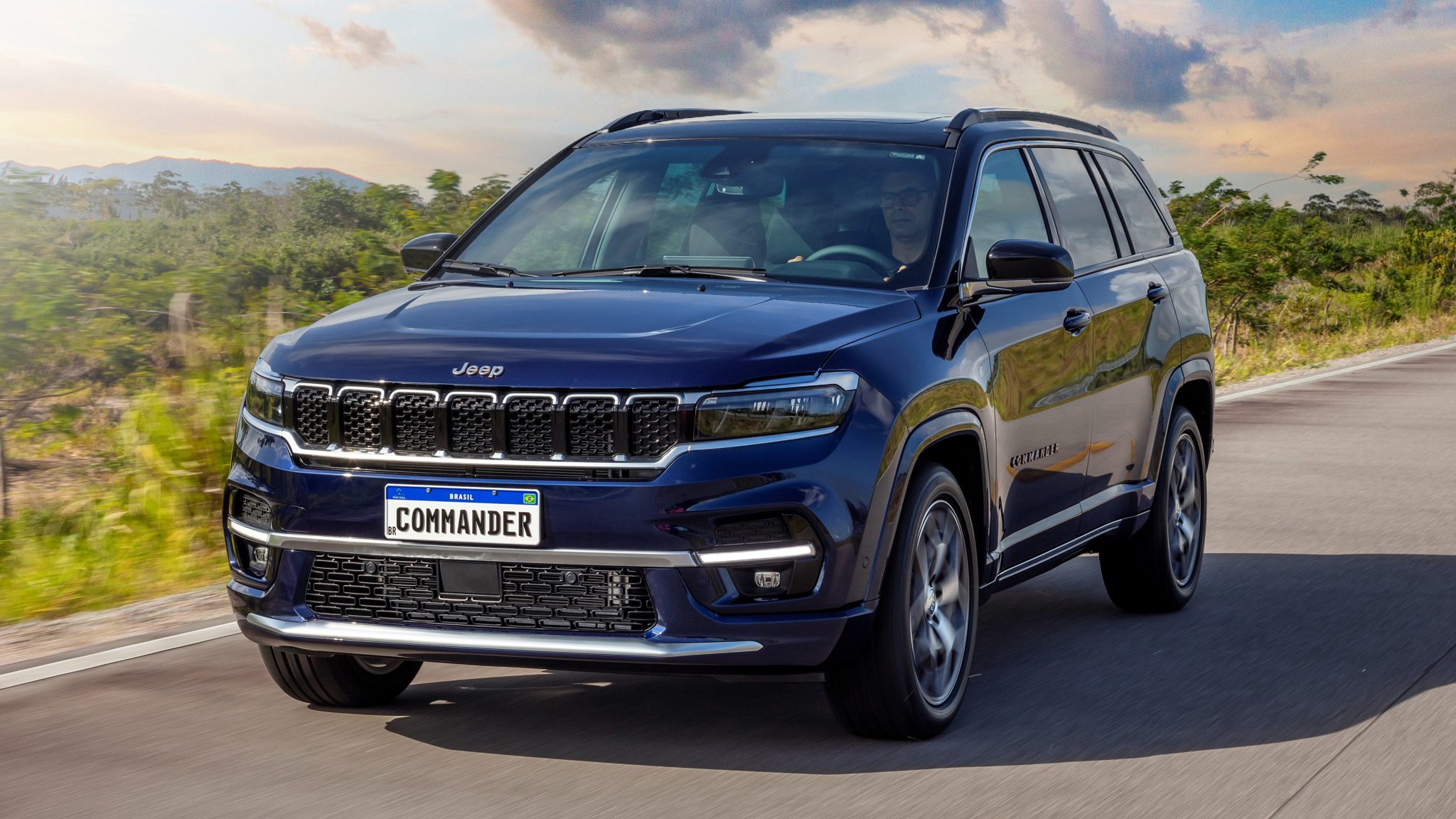 Aceleramos: Jeep Commander 1.3 turbo flex é classudo, mas está em falta