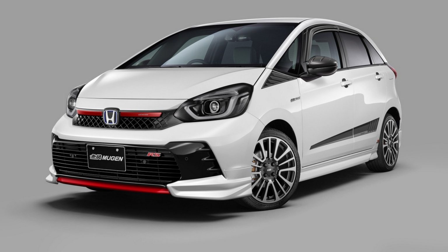 Honda Fit estreia no Japão com visual esportivo e consumo de 27,7 km/l