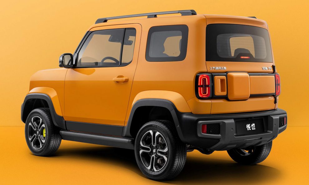 GM lança na China mini jipe elétrico que lembra o Suzuki Jimny